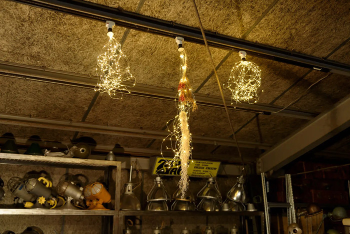 スワン電器 SWAN LED SWAN BULB SPARKLER イルミネーションライト ソケット型ガーランド 本体:樹脂 E26 シルバー ...