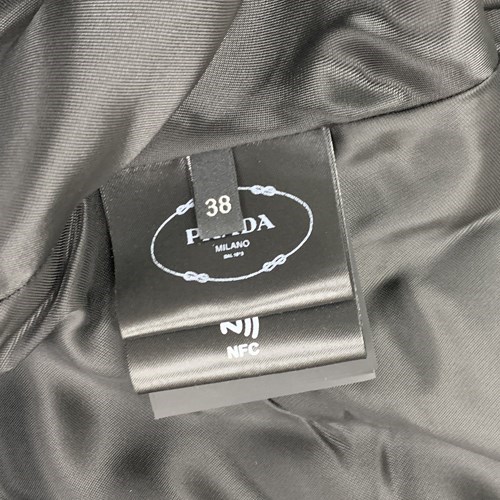 PRADA プラダ ジャケット パーカー ロゴ 薄手 ブルゾン レディース ブラック P585L1Y9C : ビースリー - 通販 - Yahoo!ショッピング