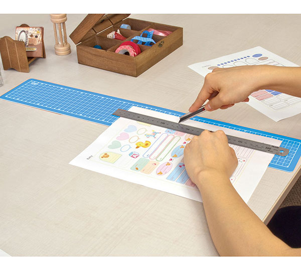 ナカバヤシ 折りたたみカッティングマット CTMO-A201-SB A2・1／4サイズ スカイブルー 縦長 細長 小型 カッターマット : ブックカバー・文具専門店 Bタウン - 通販 ...