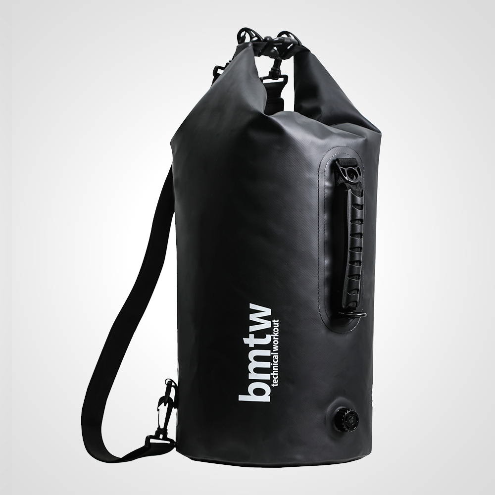 ウォータープルーフバッグ 給水口付き BODYMAKER ボディメーカー BK101 防水 撥水 ウォーター ウォータープルーフ バッグ 鞄 カバン リュック : BODYMAKER ...