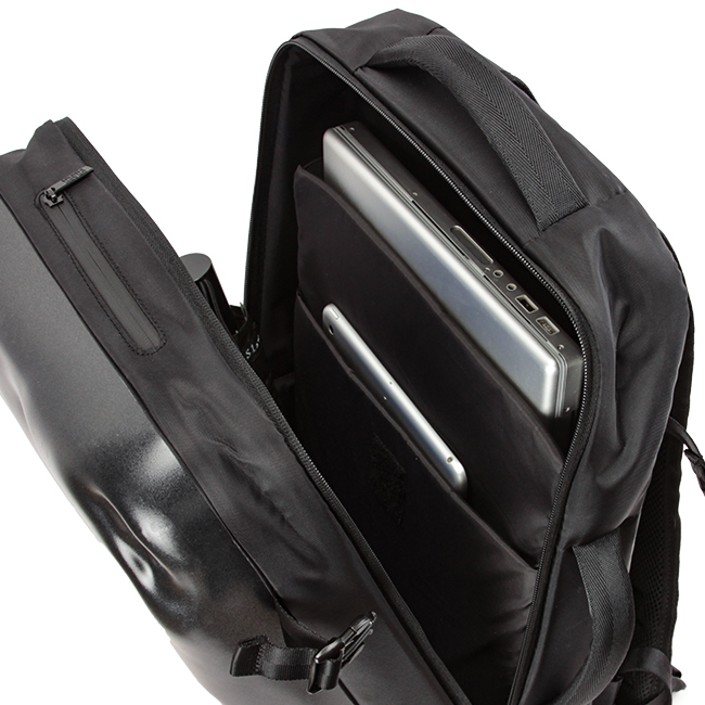 CRASH BAGGAGE（クラッシュバゲージ） リュック メンズ ハードシェル