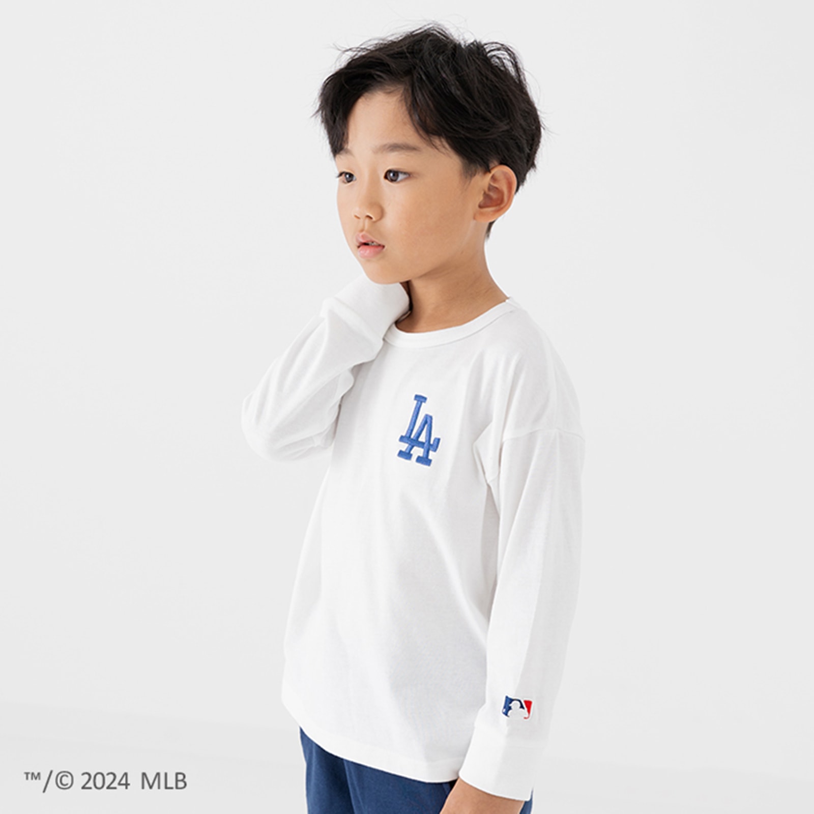 MLB 在庫処分 キッズ Tシャツ 長袖 ロンT ベビー服 子供服 男の子 女の子 ロゴ メジャーリーグ 刺繍 ワッペン 秋 90 100 110 120 130 140 150 160cm ...