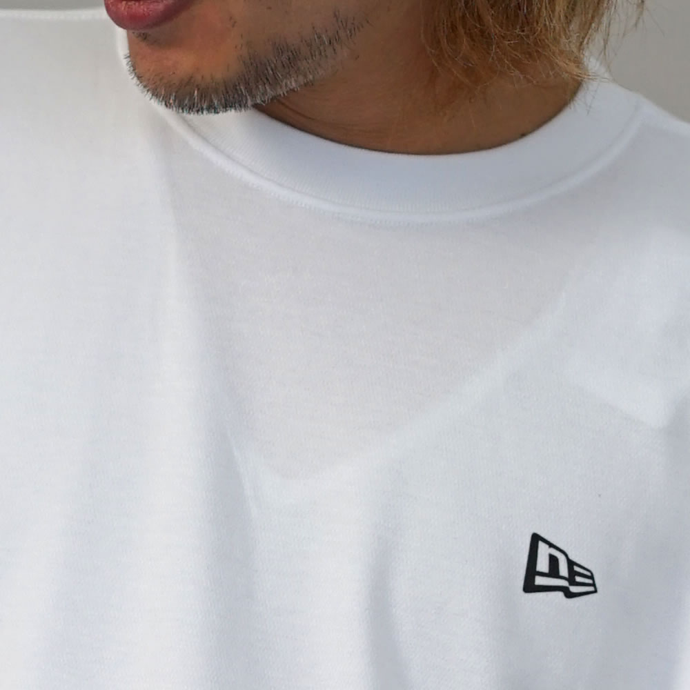 NEW ERA ニューエラ ロンT メンズ 吸汗速乾 長袖 オーバーサイズド パフォーマンス Tシャツ Overlap Logo ホワイト× ...