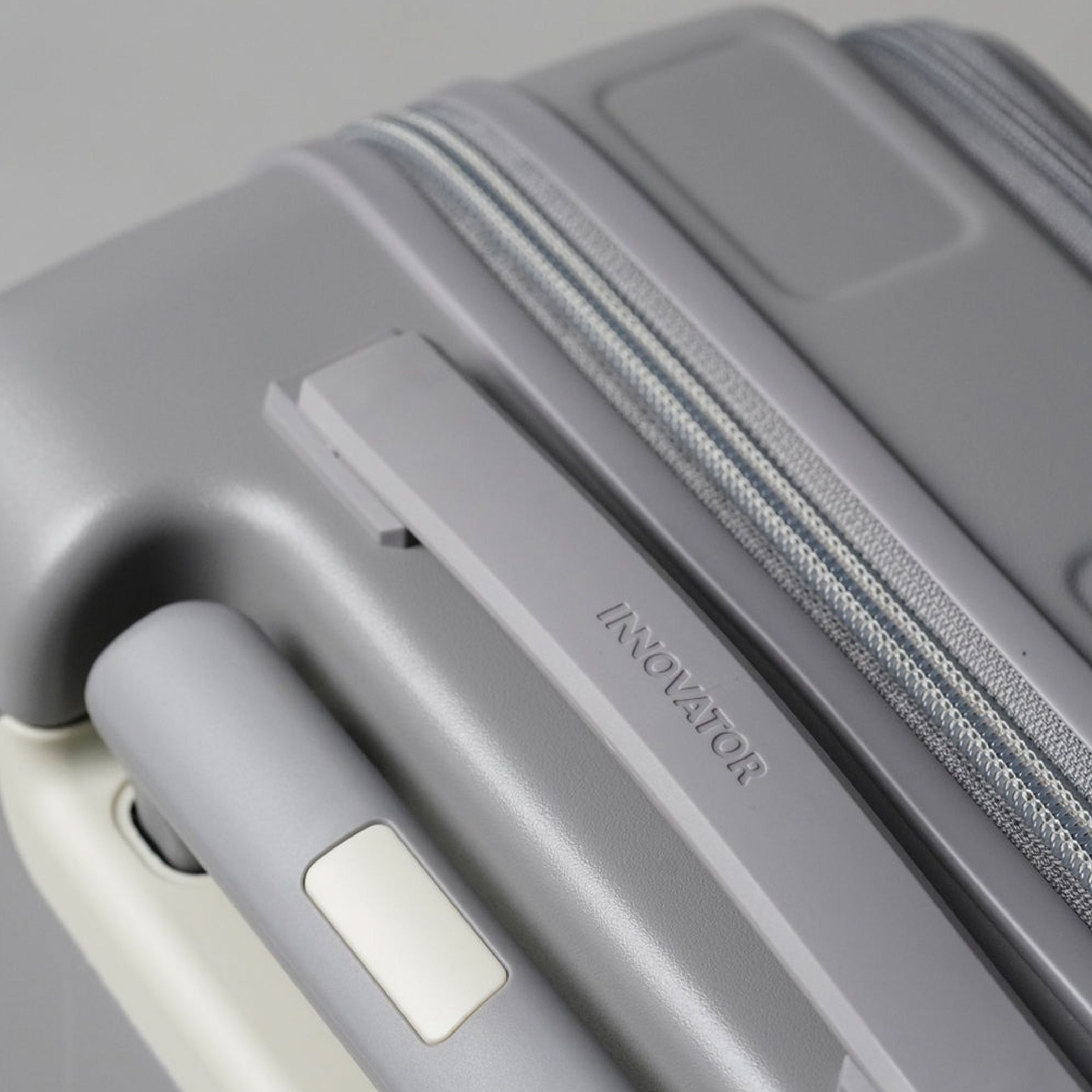 ノベルティ付き イノベーター innovator スーツケース 機内持ち込み カップホルダー付きスーツケース 35L IV-18 キャリーバッグ Cabin(LCC) : MORITA&Co ...