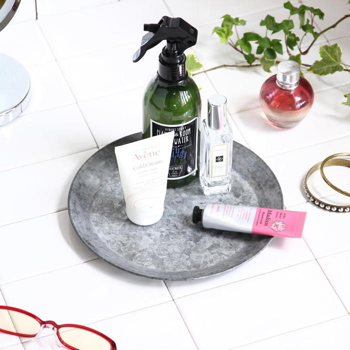 即出荷 ブリキラウンドトレイ XLサイズ トレイ おしゃれ 小物 アクセサリー インテリア 鍵 ブリキ : 25024030001 : ピクニックと雑貨のピッチ - 通販 - Yahoo!ショッピング