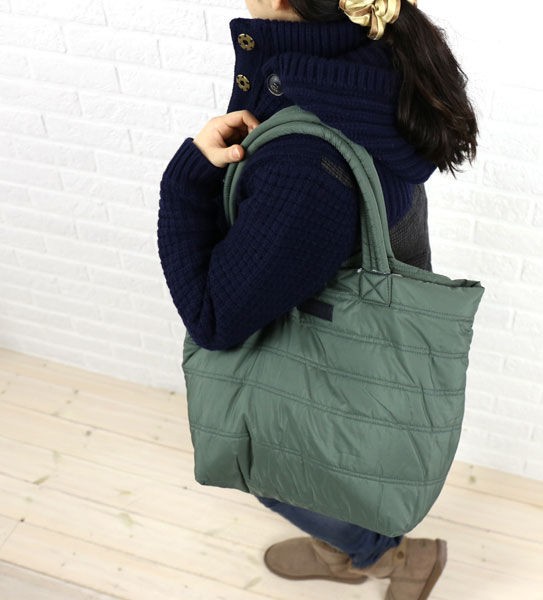 フリー WOOLRICH(ウールリッチ) ナイロンキルティングトートバッグ“W'S LARGE QUILTED BAG”・WWBAG0088 ...