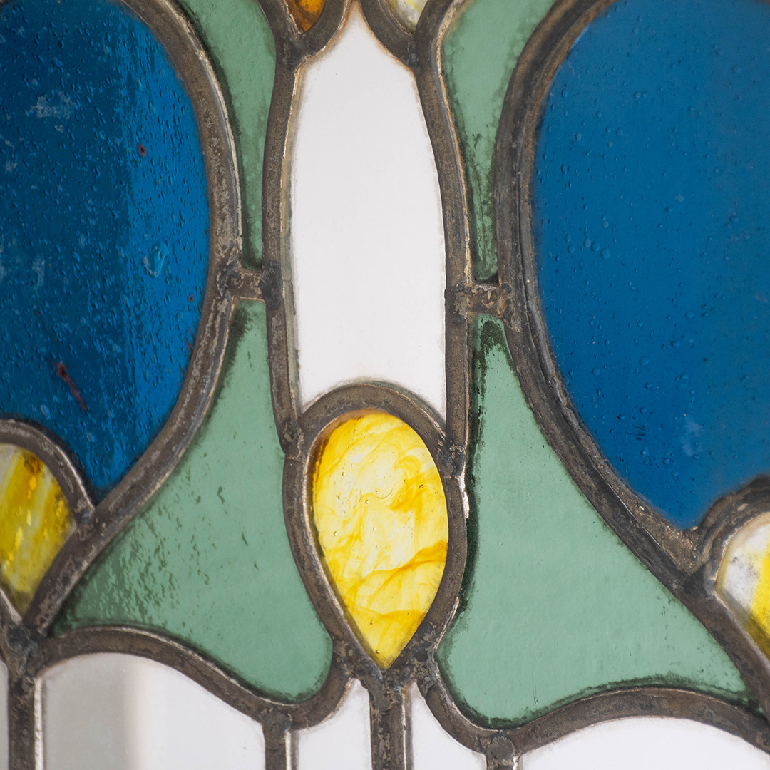 英国アンティーク ステンドグラス 20 (543x665) 仮枠あり 骨董 1910年代( :bld-stg-4014-20:ガーデンマート Yahoo!店 - 通販 - Yahoo!ショッピング