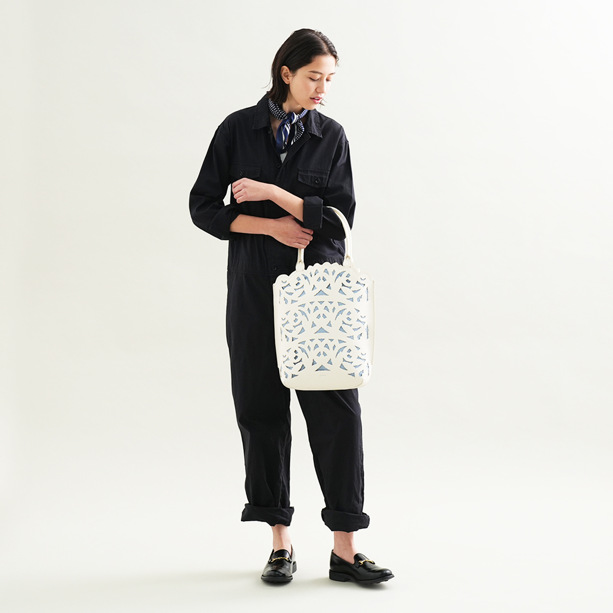 genten（ゲンテン） genten 43950 ガーデンカットワーク トートバッグ 大 本革 25th記念 : genten 公式ショップ - 通販 - Yahoo!ショッピング