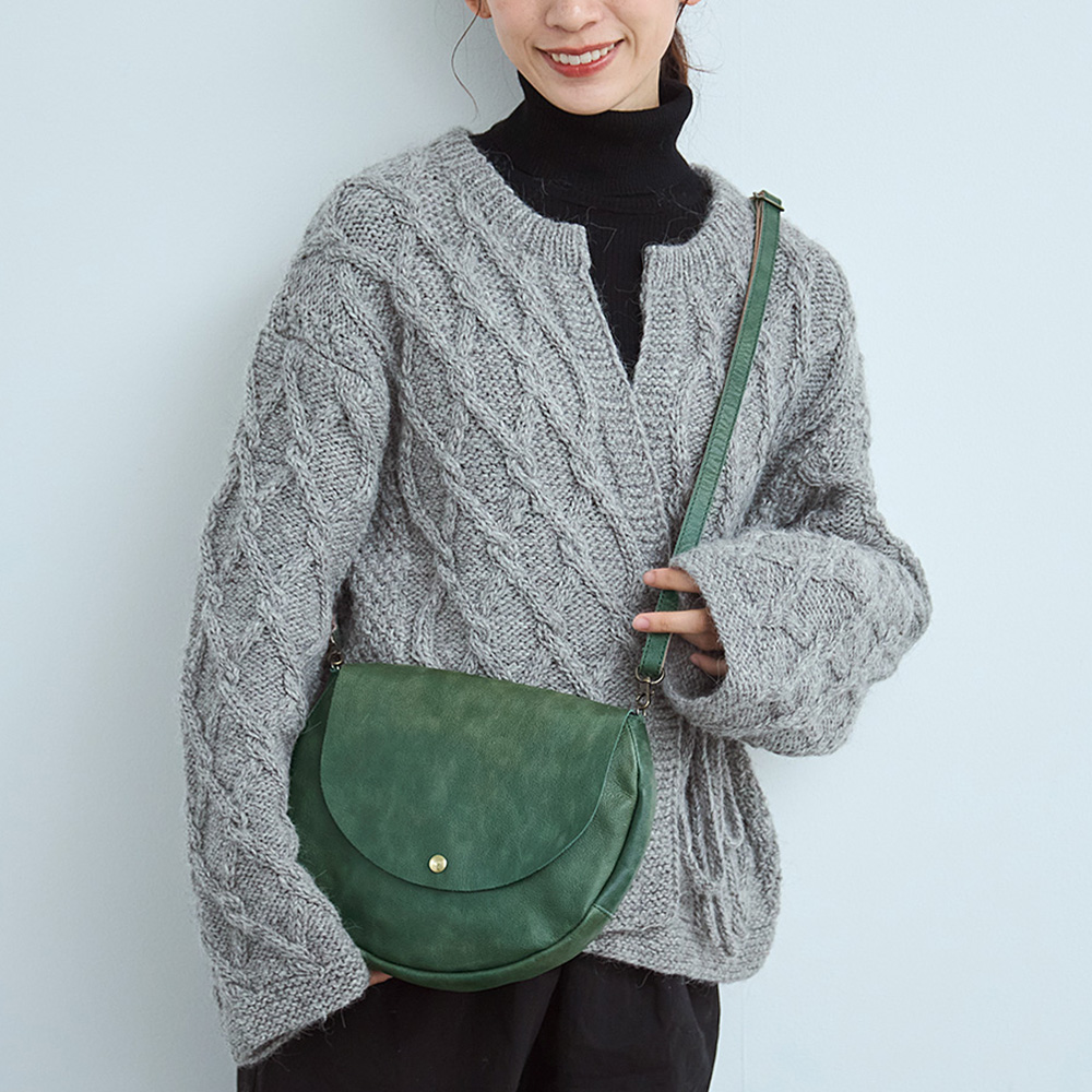 kanmi Kanmi. カンミ fuwari ポシェット B24-06 かんみ バッグ ショルダー 斜め掛け 肩掛け ブランド ギフト プレゼント 母の日 本革 レザー 日本製 ...