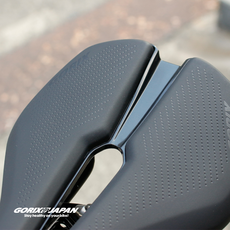 GORIX 自転車サドル ロードバイク サドル 自転車 ショートサドル 防水 クロスバイク MTB サドル交換 シームレス クッション (VENTURE 10) ゴリックス 送料無料 ...