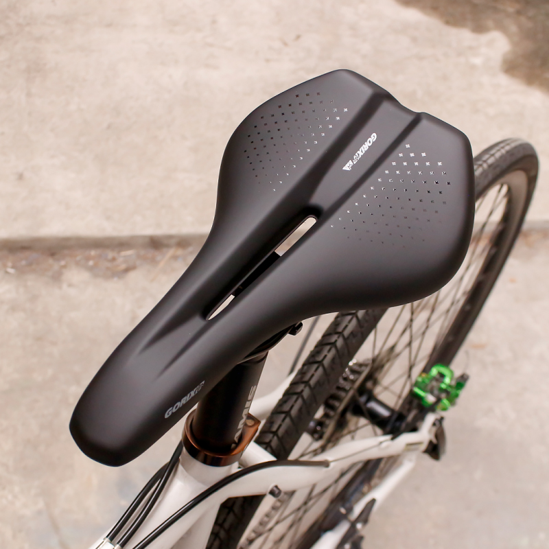 サドル 自転車 自転車サドル 柔らかクッション 衝撃吸収 スポーツサドル 防水 ロードバイク クロスバイク MTB サドル交換 (VENTURE 11) GORIX ゴリックス ...
