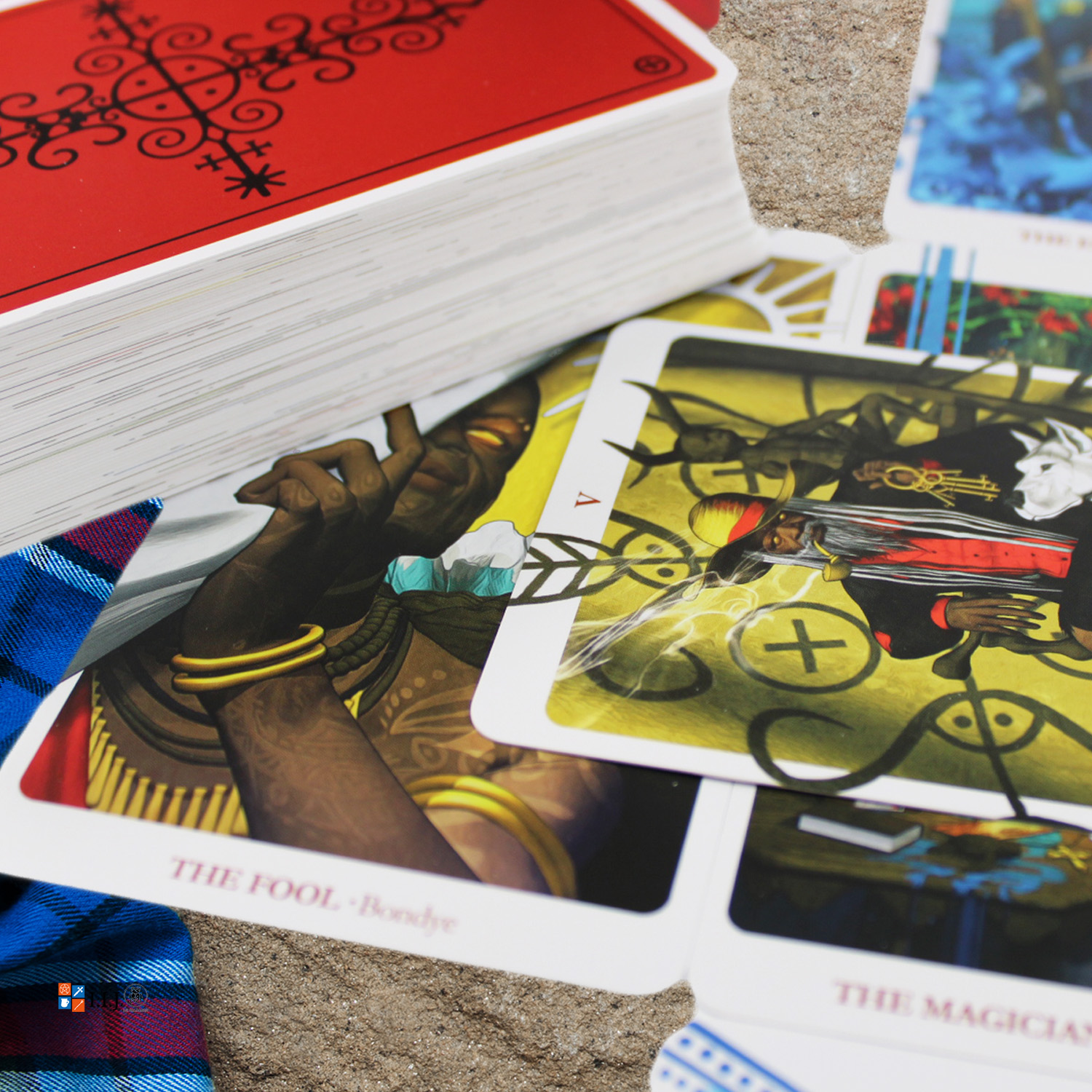 ブードゥー・タロット・スピリットボックス Voodoo Tarot Spirit Box Kit タロットカード ウェイト版 78枚 ...