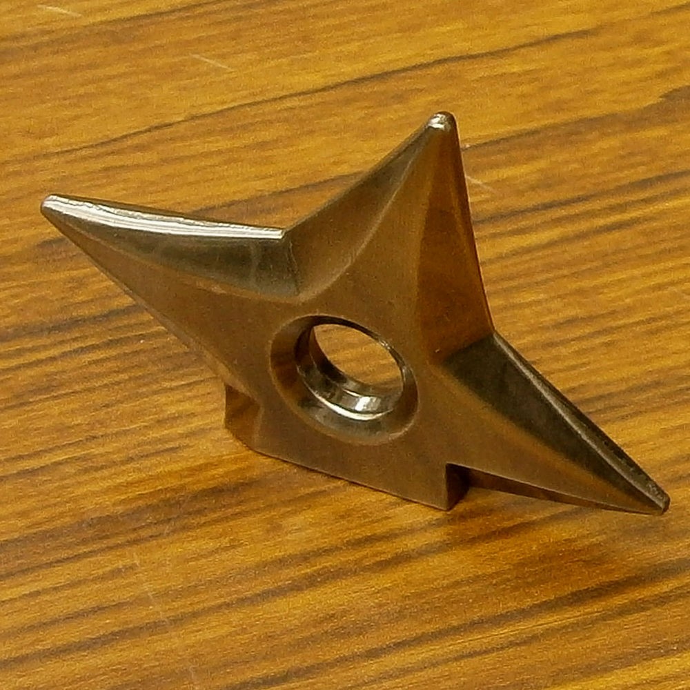 訳アリ特価 メタル 手裏剣 マグネット 銀色 ガンメタ 忍者 手裏剣マグネット マグネットの裏面に接着剤のハミ出し跡や汚れあり送料無料 : mgninjasvx : 日本のおみやげ専門店 ...