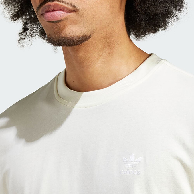 adidas Originals アディダス オリジナルス トレフォイル エッセンシャルズ 半袖Tシャツ KMB11 / IR9690 ...