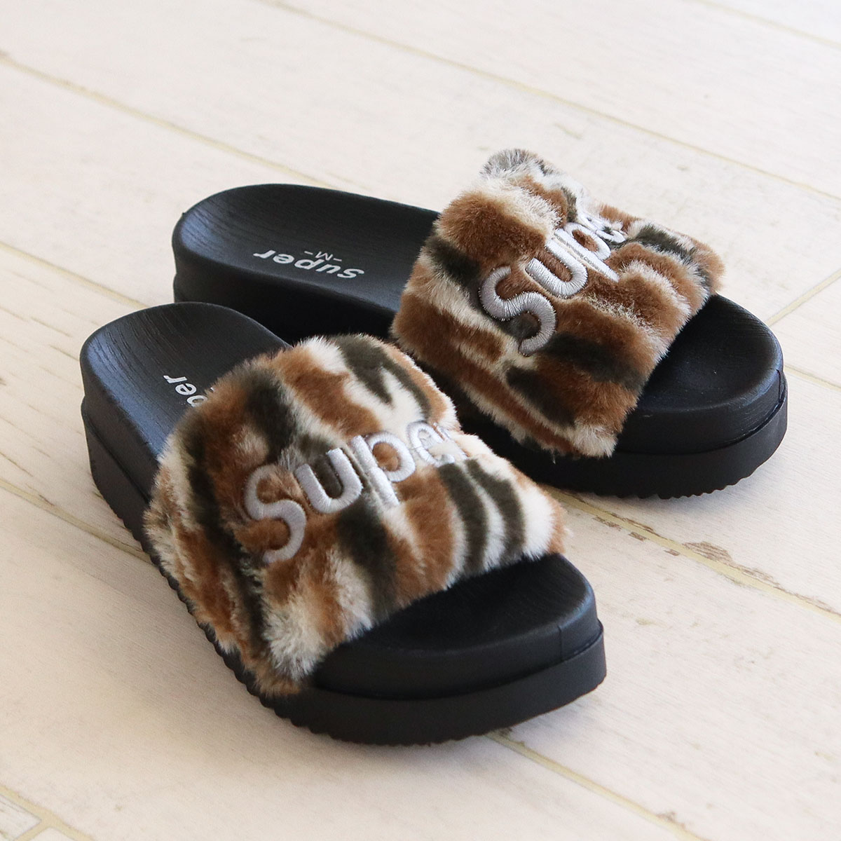 ファーサンダル 厚底 ファー サンダル レディース つっかけ かわいい おしゃれ シャワーサンダル ヒョウ柄 レオパード 黒 ブラック ...