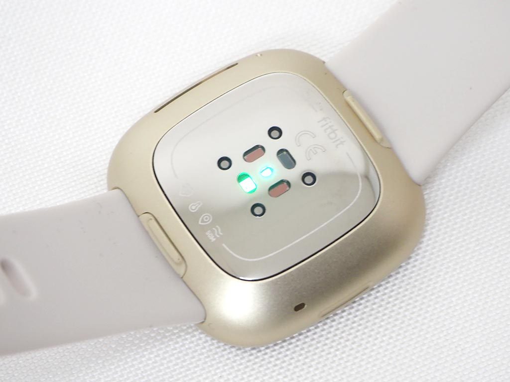 世界初！EDAセンサー内蔵の最先端ヘルススマートウォッチ「Fitbit Sense」をレビュー！【試用レポート】