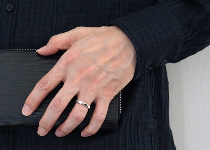 Jewelry i ひし形カット リング 3mm幅 プラチナ 指輪 メンズ Jewelry i ひし形カット リング 3mm幅 プラチナ 指輪 メンズ