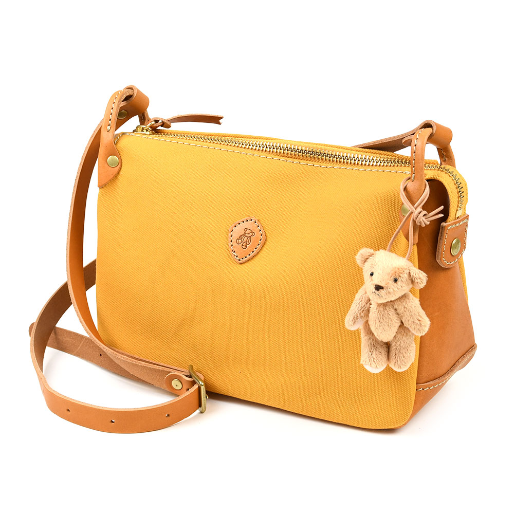 ショルダーバッグ キャンバス M 日本製 バニラベア レディース B5 斜めがけ ファスナー開閉 使いやすい 無地 Vanilla Bear くまキーホルダー ボトルホルダー : かばんやさん ...