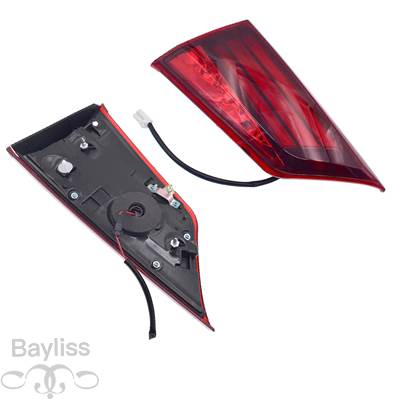 【並行輸入品】 コンビネーションテールライト 組み合わせ 三菱三菱用 アウトランダーgf7w gf8w 2016 2017 2018 ...