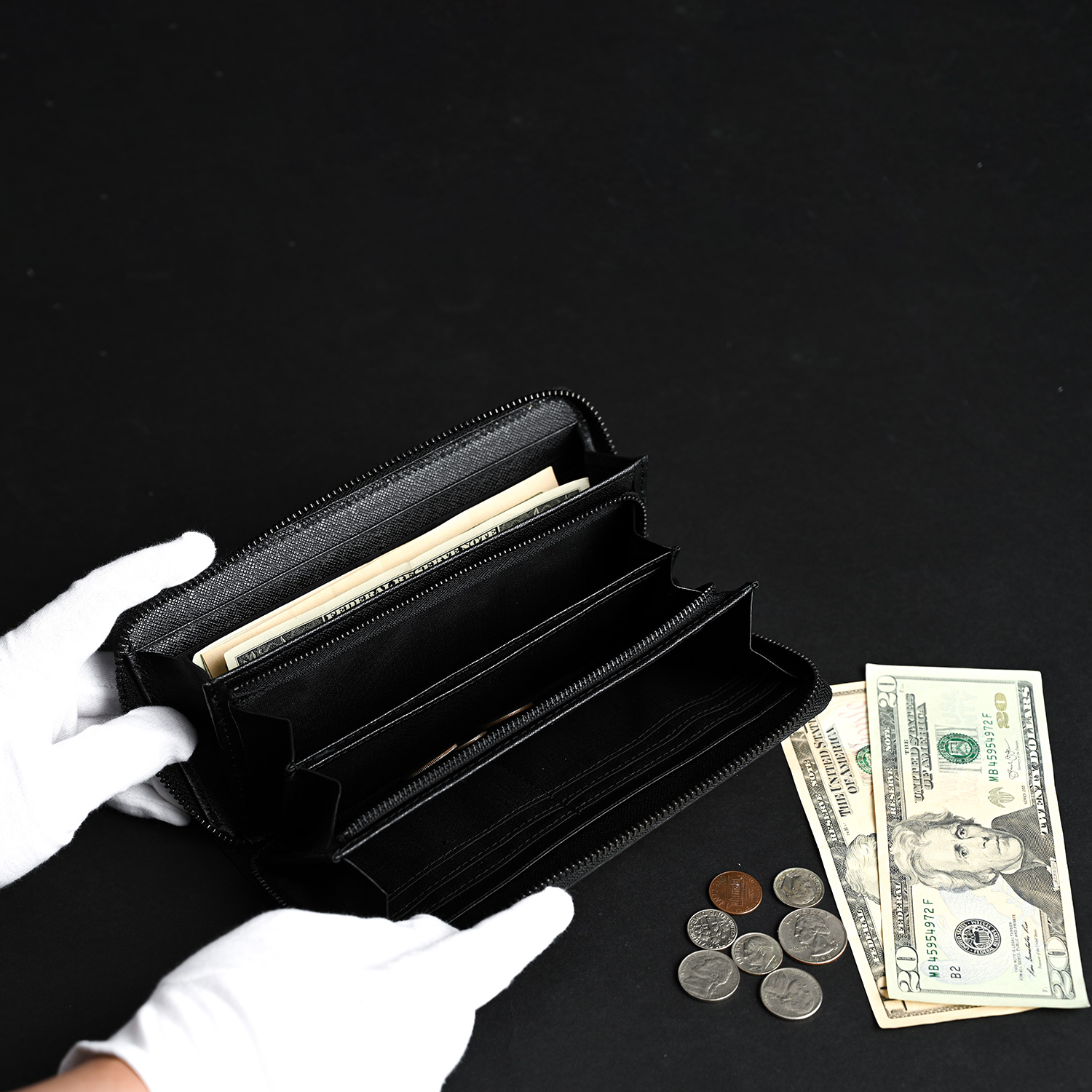 FRUH（フリュー）西陣織 カーボン＆コードバン 財布 ラウンドジップ