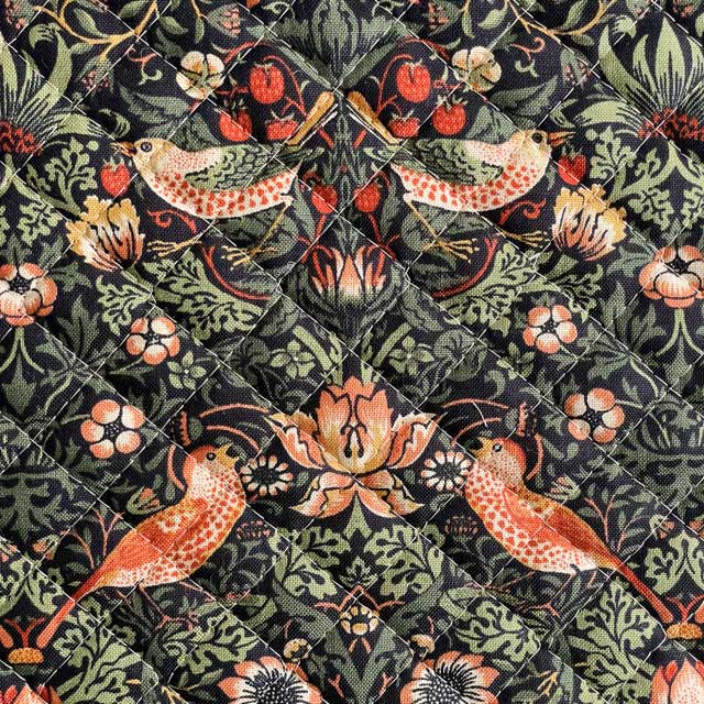moda fabrics William Morris ウィリアムモリス シーチングキルティング生地＜Strawberry Thief ...