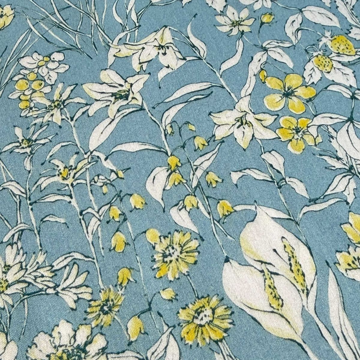 LIBERTY.（リバティ） LIBERTY FABRICS リバティプリント 国産タナローン生地(エターナル)＜Wandervogel ...