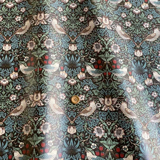 moda fabrics William Morris ウィリアムモリス オックスラミネート生地＜Strawberry Thief ...
