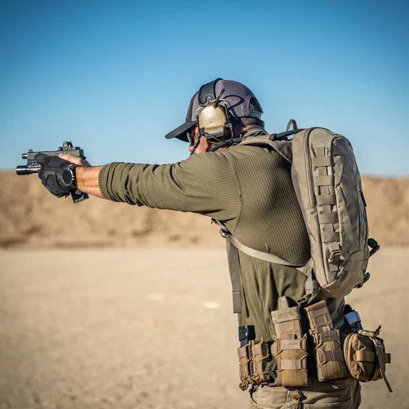 Eberlestock ハイドレーション パック DAGGER HYDRATION PACK :BK7015ES:ミリタリーブラッドタクティカル - 通販 - Yahoo!ショッピング