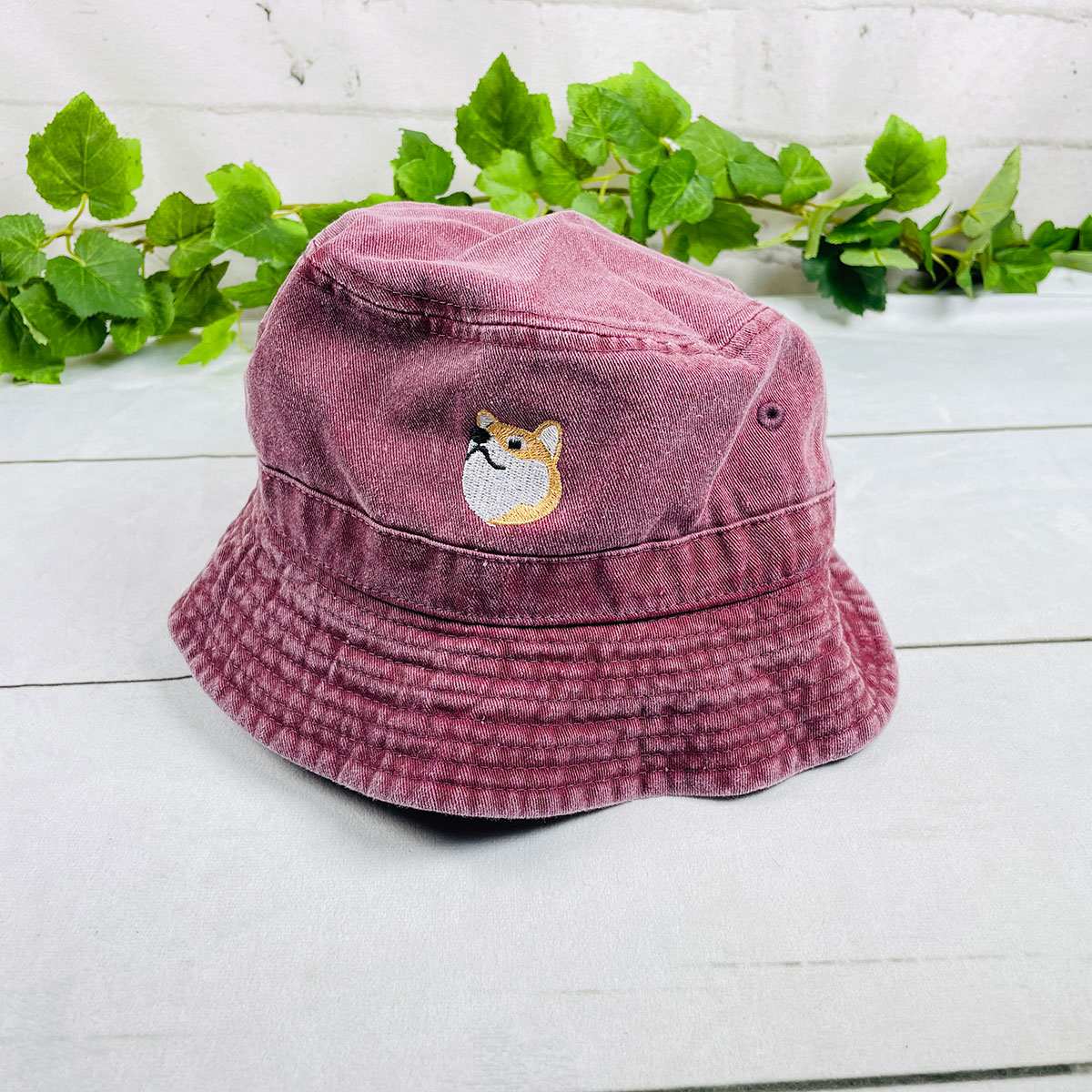 NEWHATTAN STANDARD HAT LABO 柴犬フェイス カスタム刺繍 ピグメントダイバケットハット（帽子） : モフタス・ストア ...