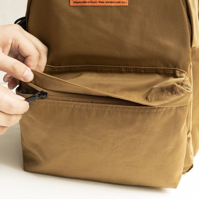 UNIVERSAL OVERALL（ユニバーサルオーバーオール） Slant daypack