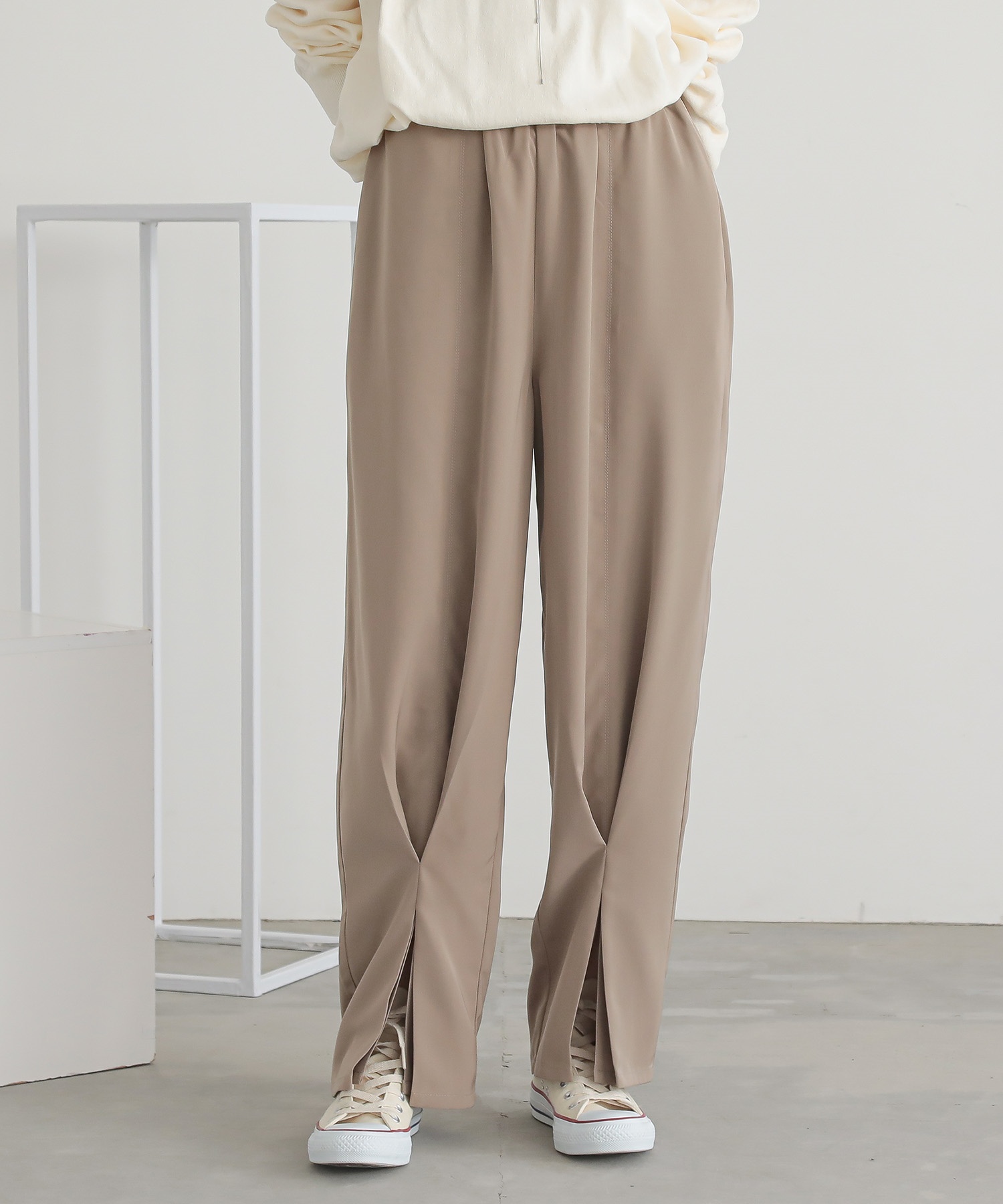 osharewalker パンツ レディース ボトムス テーパード 長ズボン ボックスタック スリット ウエストゴム 裏地付き 卒業式 50代 60代 オシャレウォーカー「メール便不可」「30 ...