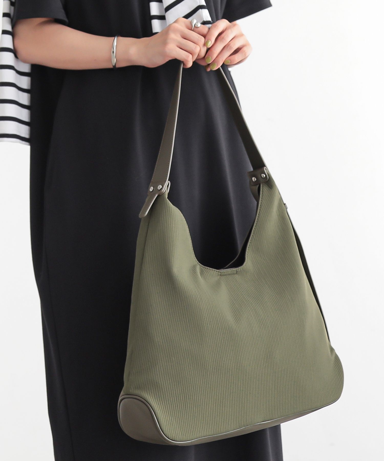 osharewalker バッグ レディース トートバッグ ショルダーバッグ 肩掛け 斜め掛け 収納 A4 ノートパソコン 大容量 フェイクレザー 春 夏 秋 冬「メール便不可」「80 ...