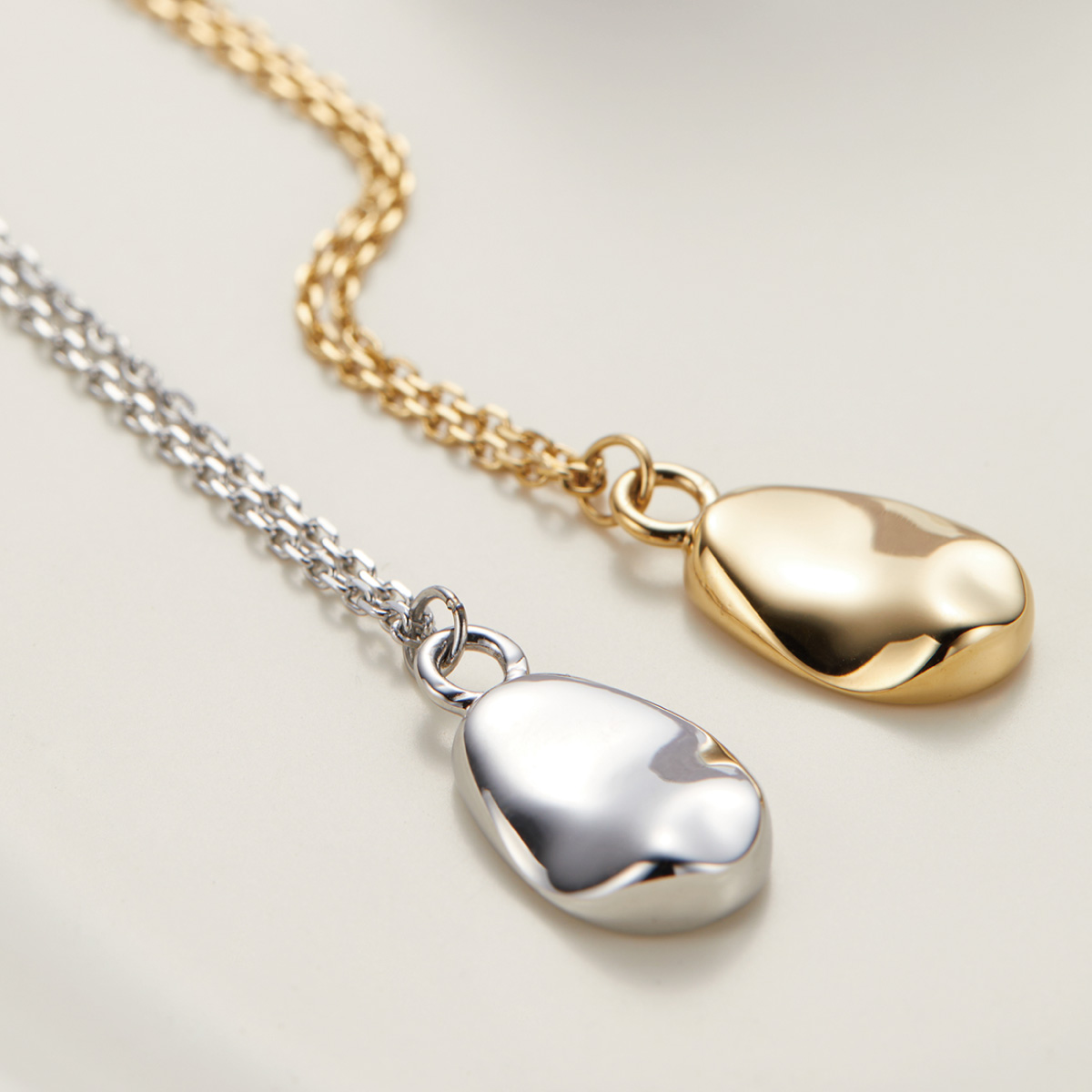 ピアス スーパーキュービックジルコニア シルバー925 :aabsal-gnss111:アクセサリーショップ PIENA - 通販 - Yahoo!ショッピング