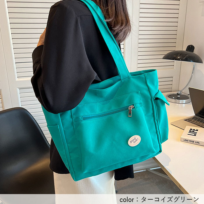 uricca 鞄 レディース トートバッグ 黒 白 おしゃれ シンプル ワンポイント ポケット 大容量 軽量 A4 通勤 通学[郵3]^ka-212^ : uricca ウリッカ - 通販 ...