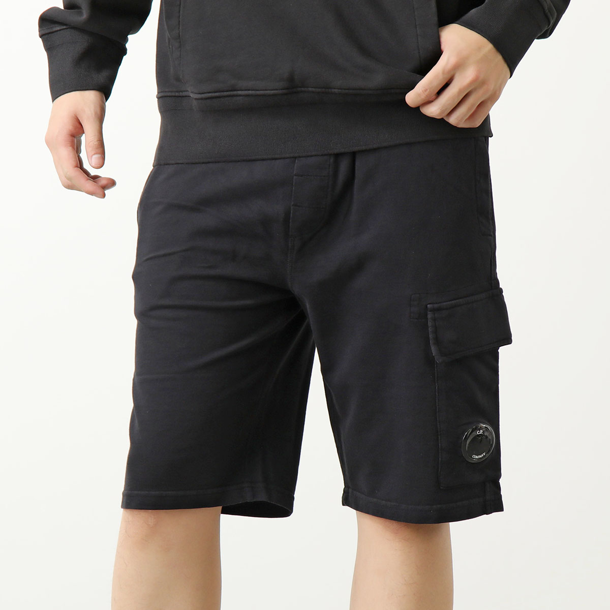 C.P. COMPANY メンズショート、ハーフパンツの商品一覧 C.P. COMPANY メンズショート、ハーフパンツの商品一覧