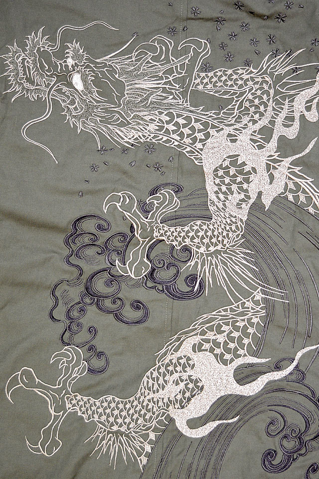 桜雲龍モッズコート 絡繰魂 233073 和柄 和風 ミリタリー 竜 刺繍