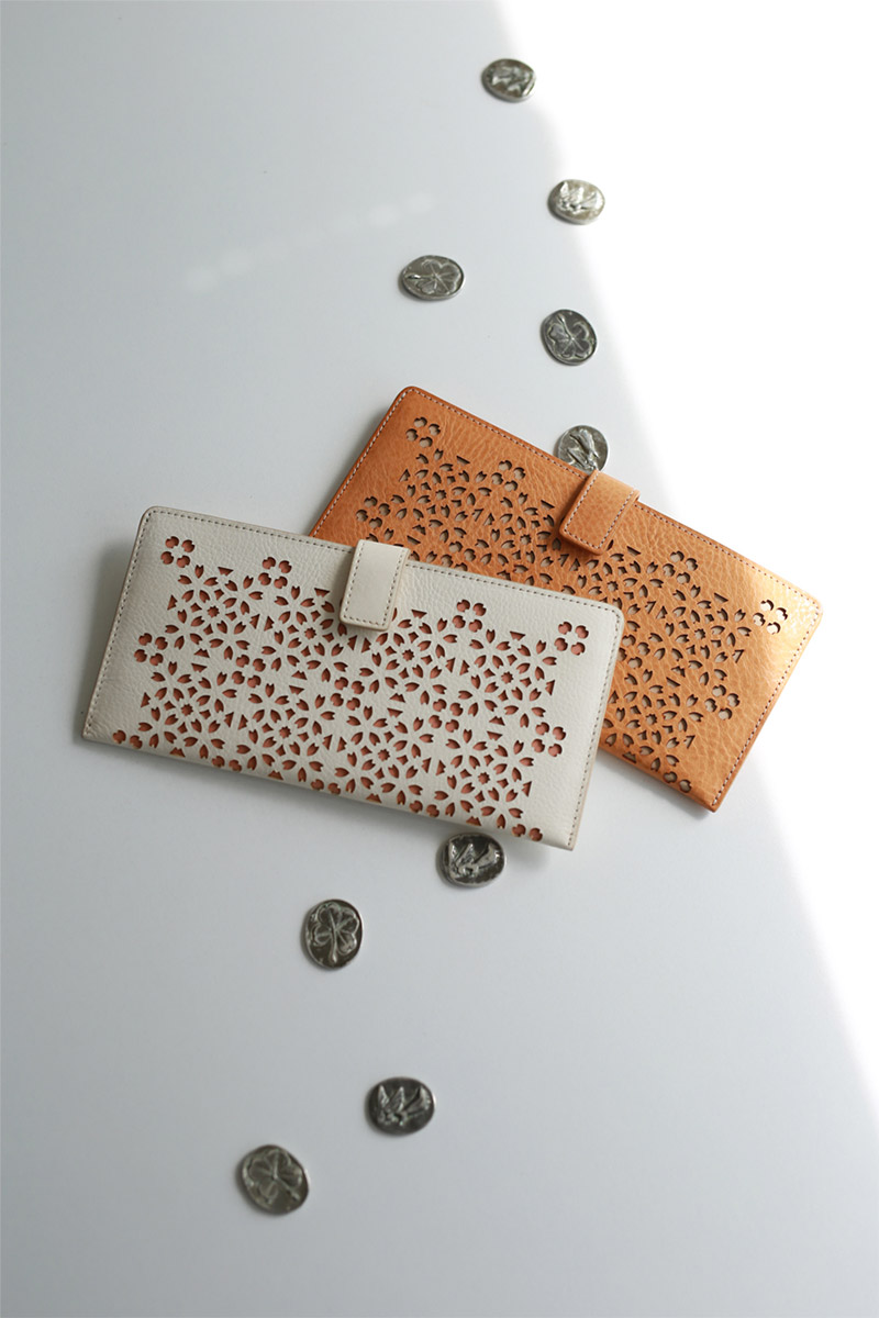 genten 【選べるノベルティ付】 ゲンテン Flutter cut work フラッターカットワーク 薄型長財布 49595 : こだわり ...