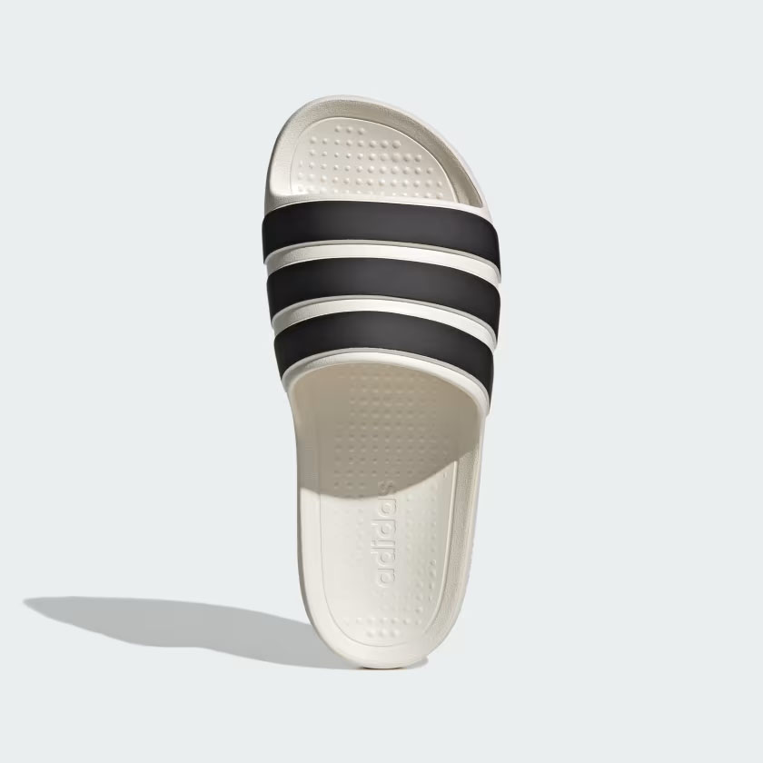 adidas アディダス シャワーサンダル スライドサンダル ADILETTE FLOW リカバリーサンダル WHITE IG6858 ...