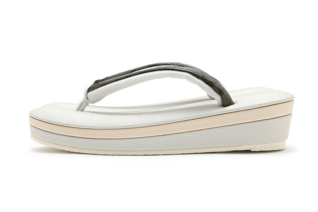 SOUBIEN（創美苑） 草履 レディース 女性 岩佐謹製 薄灰色 ライト