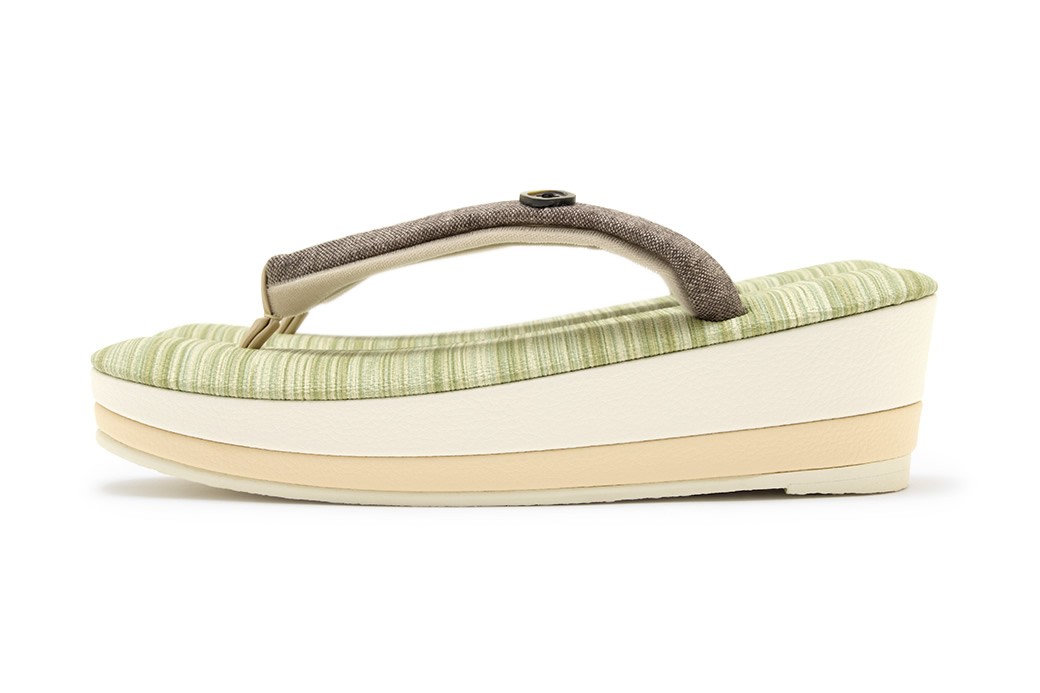 SOUBIEN（創美苑） 草履 レディース 女性 岩佐謹製 黄緑色 グリーン 焦