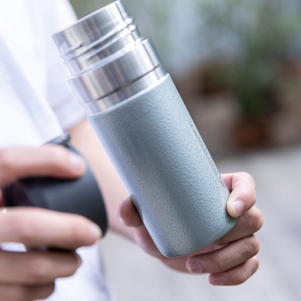 STANLEY（スタンレー） ゴー真空ボトル 0.37L 370ml GO BOTTLE 12.5oz 10124 保温 保冷 真空断熱 水筒 タンブラー アウトドア キャンプ フィンガー ...