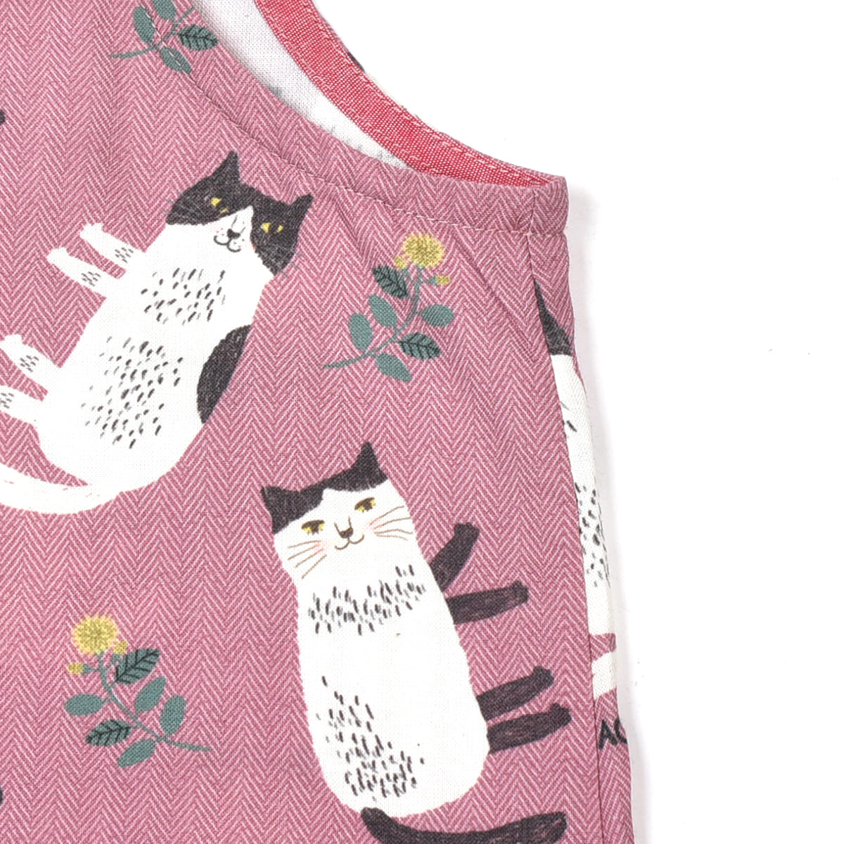 kusuguru エプロン おしゃれ 保育士 かわいい 25SS キャラクター 釦リボンあきエプロン 25-8053 #3/PK #4/BL ...