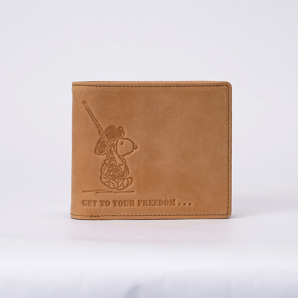 SNOOPY 【公式】PEANUTS FREEDOM 財布 二つ折り財布 ファスナーなし 本革 レザー 牛革 No.37259 : 鞄メーカー ...