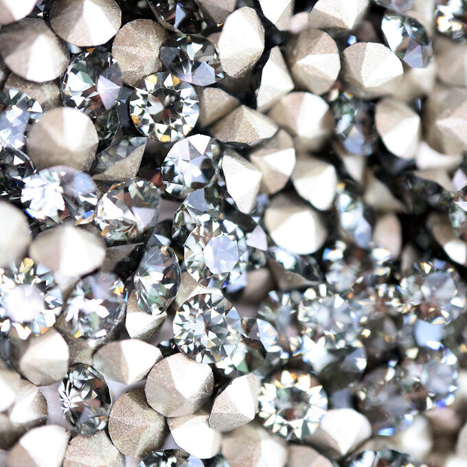 スワロフスキー 1088 XIRIUS チャトン Vカット PP32 4mm 15粒(2色中から選択） : acp-svr00001 : Trois anges - 通販 - Yahoo!ショッピング