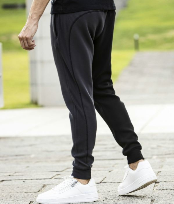 1PIU1UGUALE3 RELAX ウノピゥウノウグァーレトレ リラックス