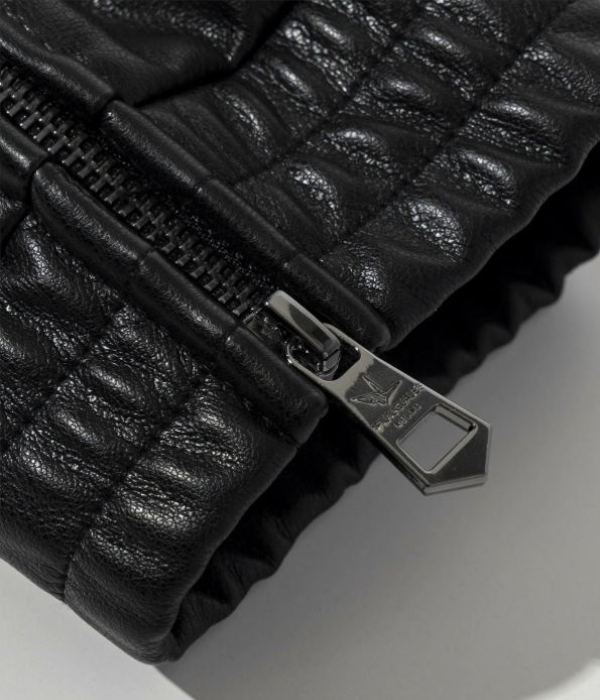 1PIU1UGUALE3 RELAX ウノピゥウノウグァーレトレ リラックス