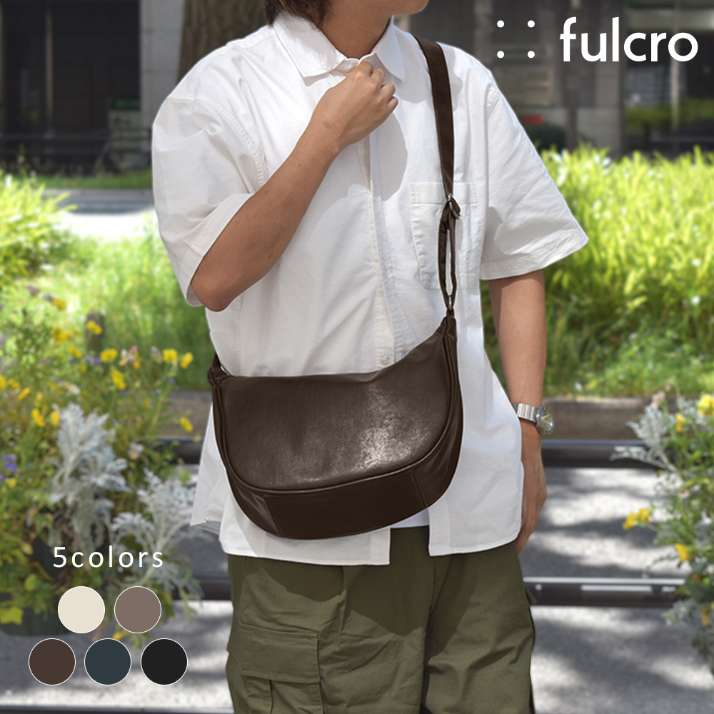ショルダーバッグ 無地 フェイクレザー風 斜め掛け 撥水加工 fulcro フルクロ 肩掛け コンパクト おしゃれ 軽量 カジュアル A5 ...