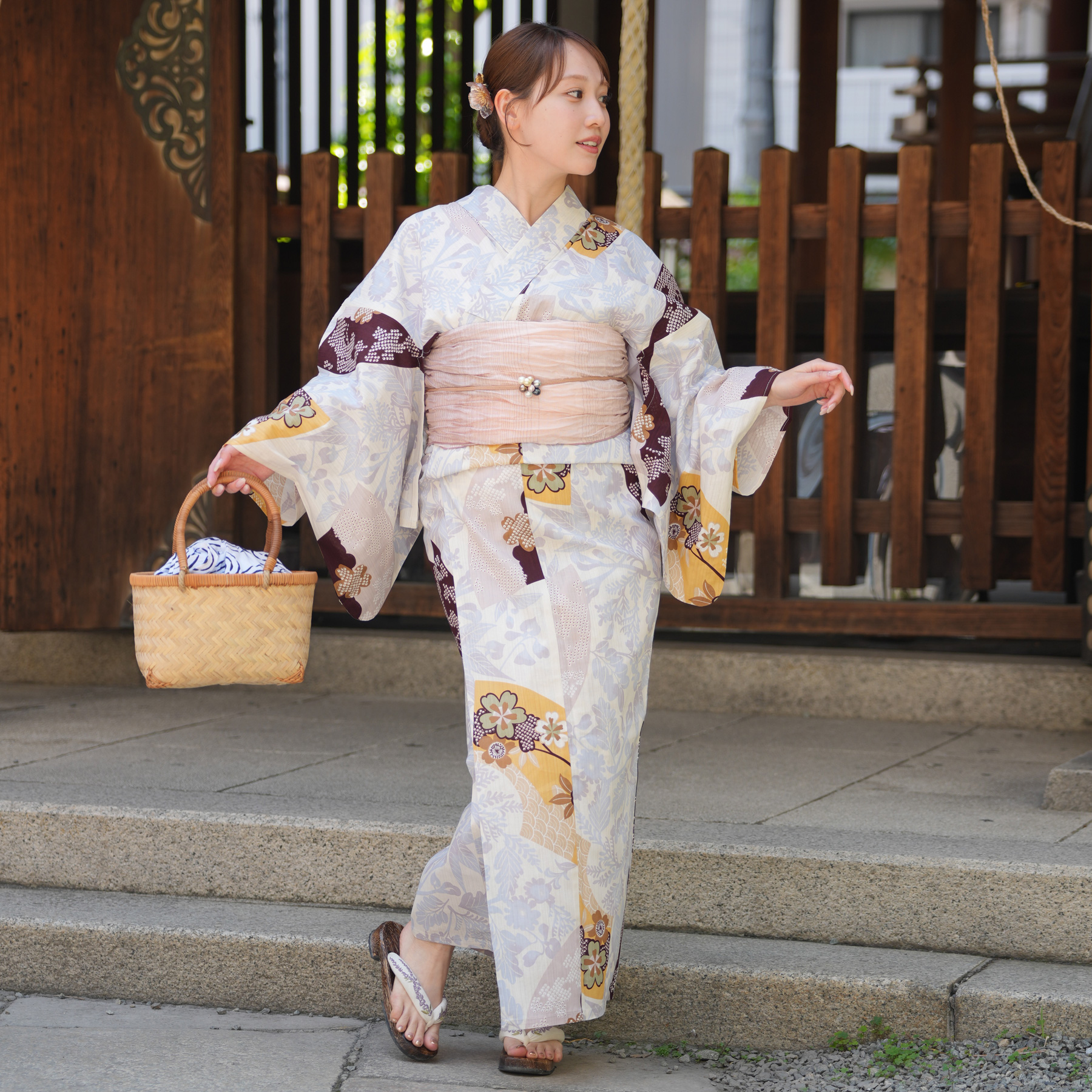 utatane 浴衣 レディース セット 高級変わり織 浴衣3点セット 山吹色の扇面と儚い花 プチサイズ（150-160cm）S 浴衣セット（ゆかた・帯・下駄） 小さい : 浴衣通販 ...