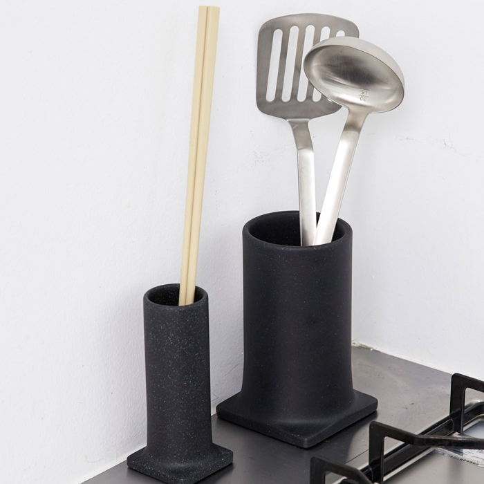 ideaco Tsutsu L ( ツツ ) オーガナイザー リビング 洗面 キッチン 収納 小物入れ ペン立て キッチンツール カトラリー ホワイト ブラック おしゃれ イデアコ : くらし ...